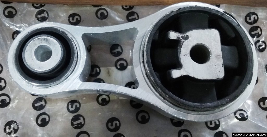 Подушка КПП (внизу, восмерка) Nissan Primastar (2000-2011) 1.9 dci ...