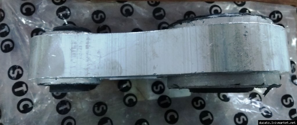 Подушка КПП (внизу, восмерка) Nissan Primastar (2000-2011) 1.9 dci ...